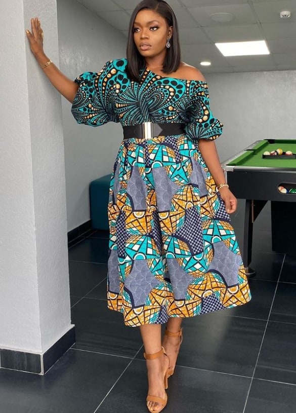 How To Create A Stylish And Fascinating Outfit By Mixing Prints And ...