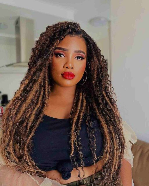 40 Hottest Ways to Style Faux Locs Hairstyle to Look Beautiful ...